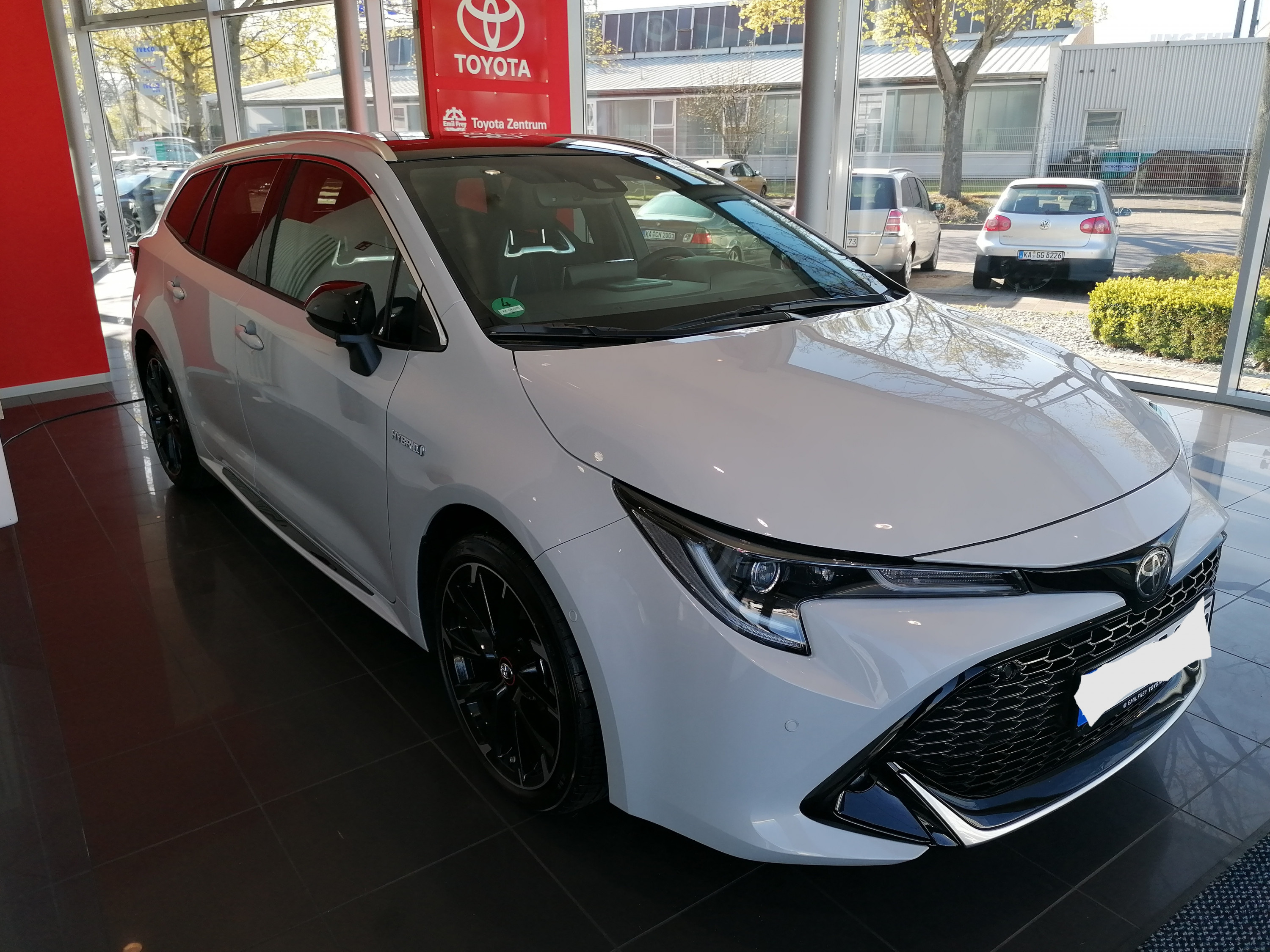 Dynamic Grey silber - Toyota Corolla Forum